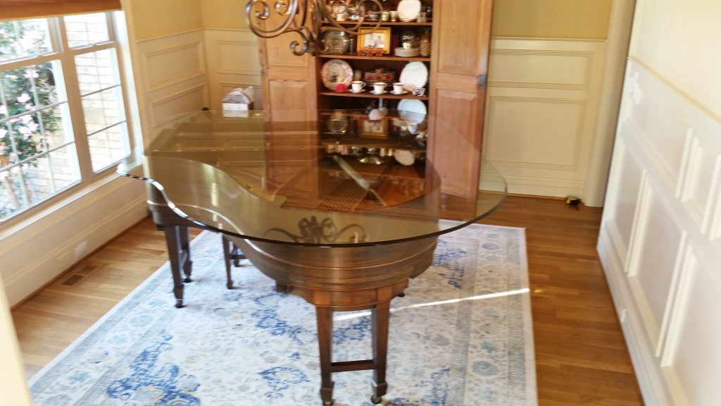 Custom Glass Furniture - Table Tops, Shelves, Bar Tops